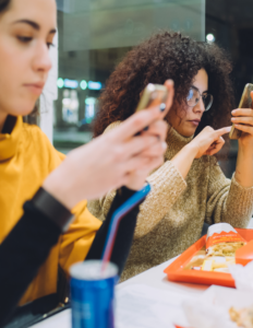 Grooming, que es, etapas, y como detectarlo y prevenirlo | ETIC